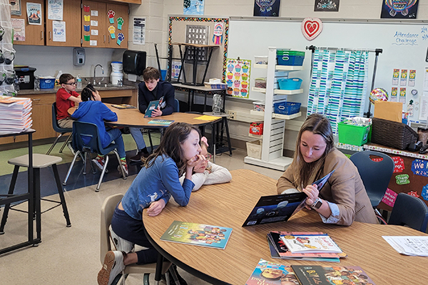 English 4 Classes Help Instill Love of Reading to Students at Barth ...