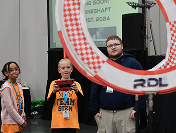 Discovery High School to host the FIRST Robotics Competition Crescendo ...