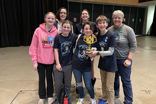 Middle School Robotics Team Headed to Nationals | News Detail Page