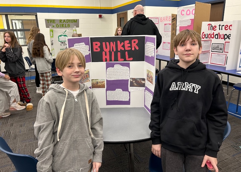 Big Lake Middle School Holds History Day | article