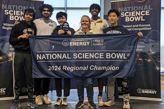 Marquette Science Bowl Advances to National Finals for First Time | Article