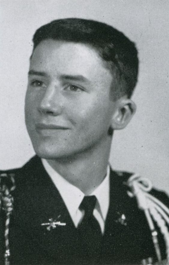 Doyle E. 'Bob' Currey '63 | Alumni bio details