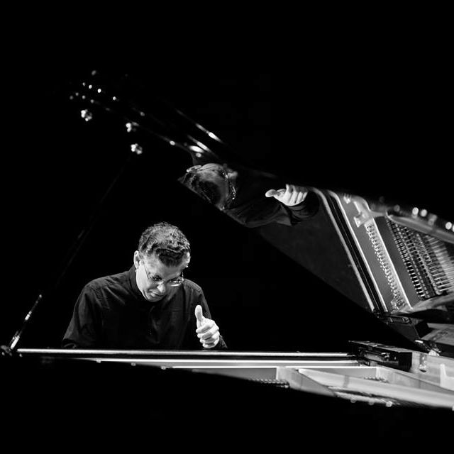 Leonel Morales Performs at Hotchkiss April 13 | Hotchkiss News