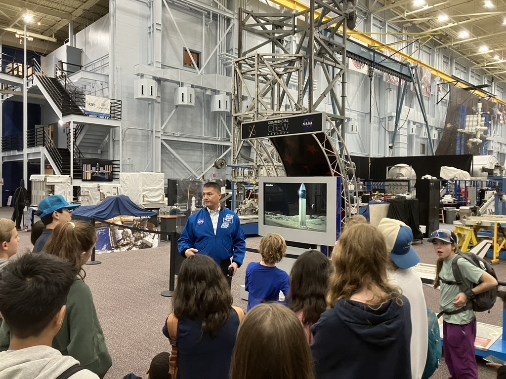 Middle-Schoolers Visit NASA Over Spring Break | News Detail
