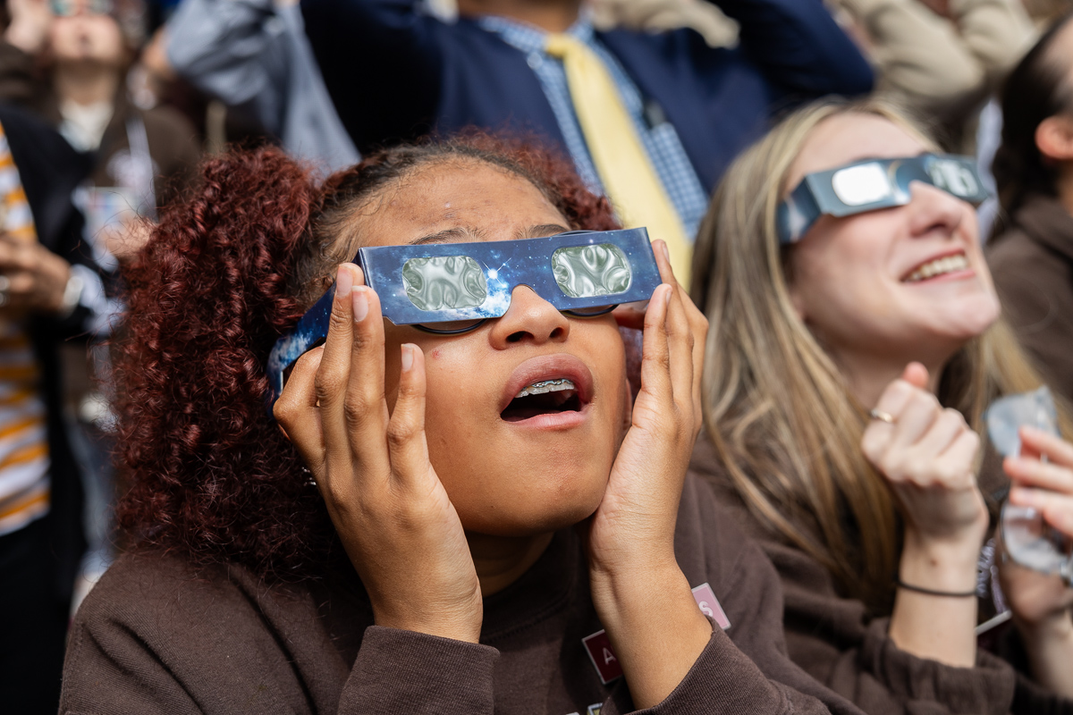 Eclipse Viewing Party | News Post General - Mount Carmel Academy
