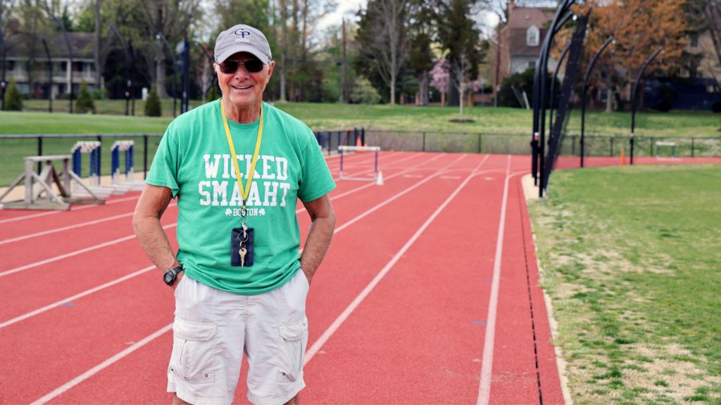 Coach Greg Dunston Celebrates 50th Year with Woodward Relays | News details