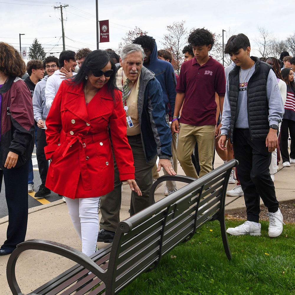 RPS Community Holds Fundraiser Walk in Honor of Isha Agarwal ’25 ...
