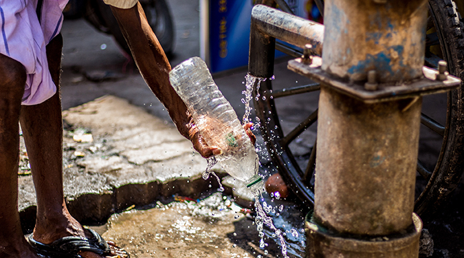 Institute Tackles Clean Water Issue | News and Events Details