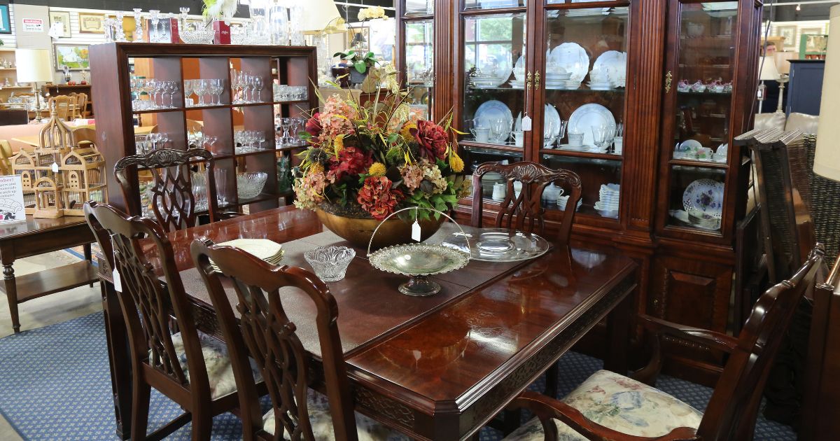 Miriam Switching Post | Resale Store in St. Louis