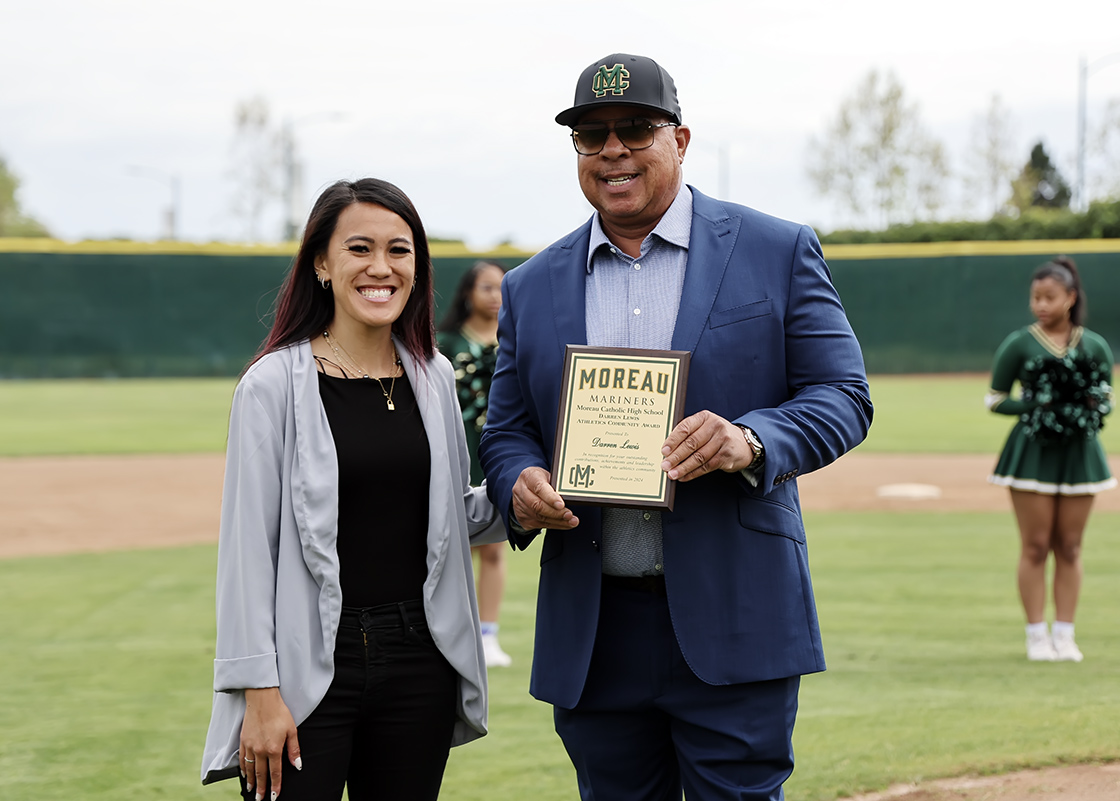 The Darren Lewis ’85 Athletics Community Award | Alumni News