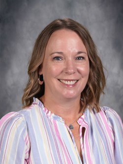 Erin Hayes Honored with Making A Difference Award | Post Details EF