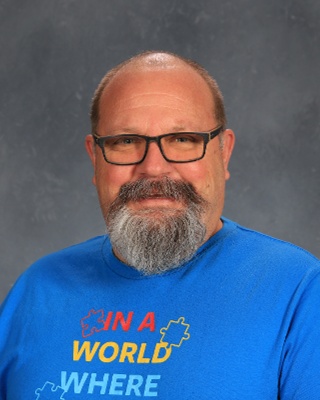 Mike Luck is 2024-2025 LPS Support Employee of the Year | News Details