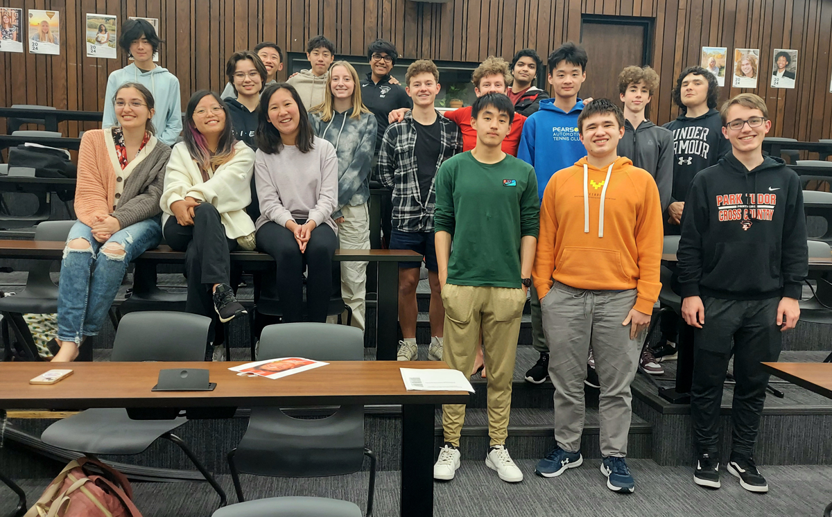 PT Computer Science Club Hosts 17 Students for Spring Coding Night ...