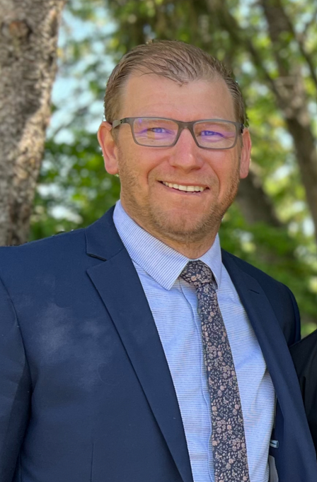Pettis named head boys' basketball coach | article