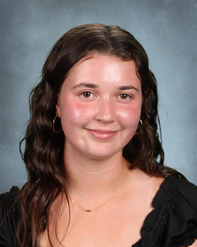 Emma Landry '25 places 6th on national French exam | Post