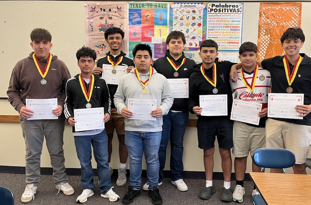 MUHS Sophomore Earns Perfect Score on National Spanish Exam | Marquette ...