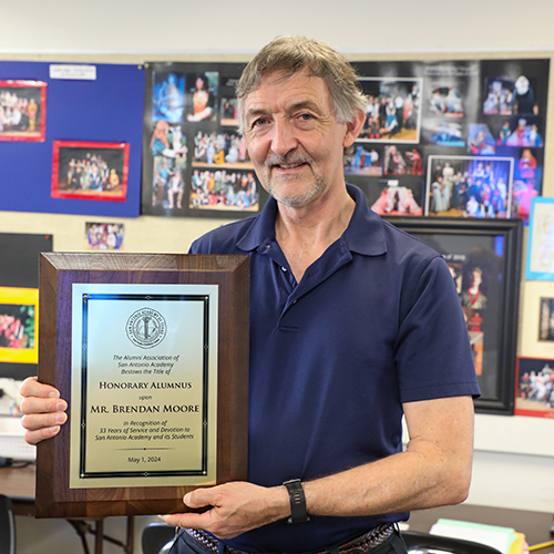 Brendan Moore Becomes Honorary Alumnus | Details - Alumni