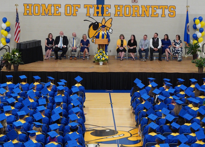 Graduation Photos Now Available | article