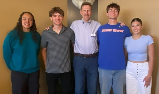 Students awarded Tim Thomsen Leadership Award | News Details