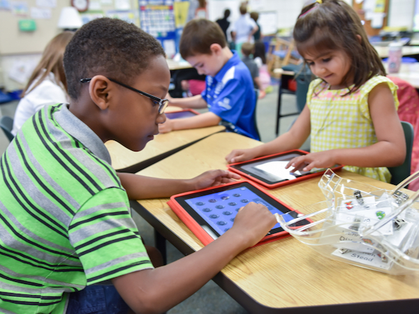 1:1 Technology Initiative | School News Detail-Charlotte Country Day