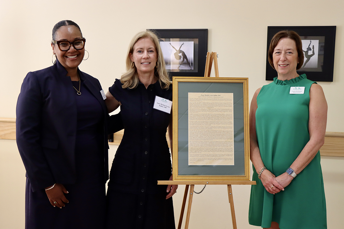 Anne Michele Lyons Kuhns | Posts Details