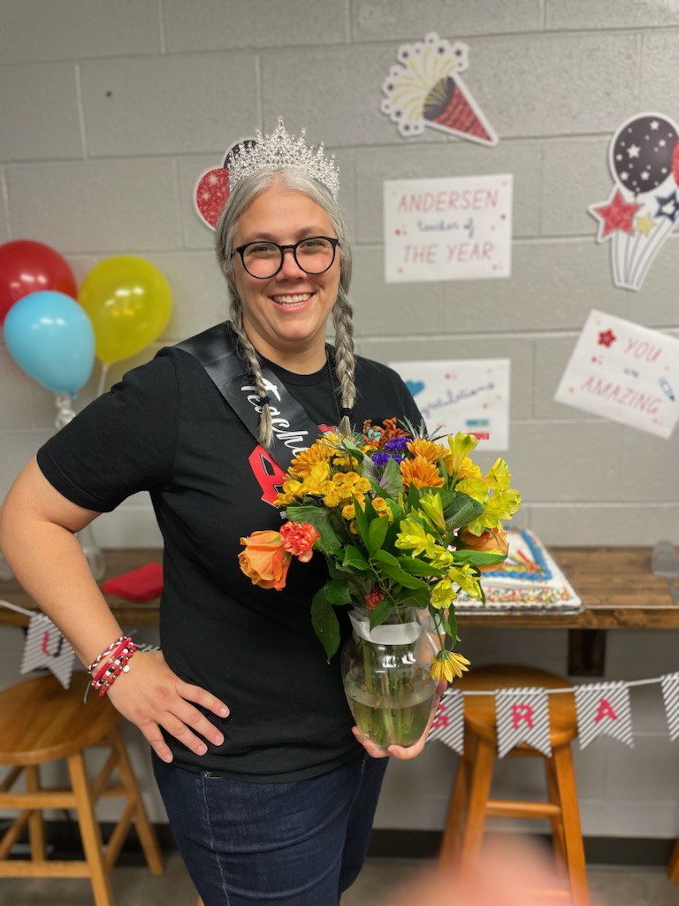 5th Grade Teacher Cory Allen Named Andersen Teacher Of The Year ...