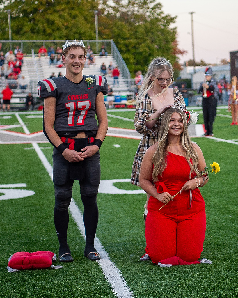 2024 VWHS Homecoming King and Queen Crowned | News