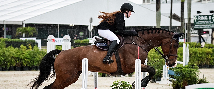 Student Equestrian Places in Championship Course | News Post