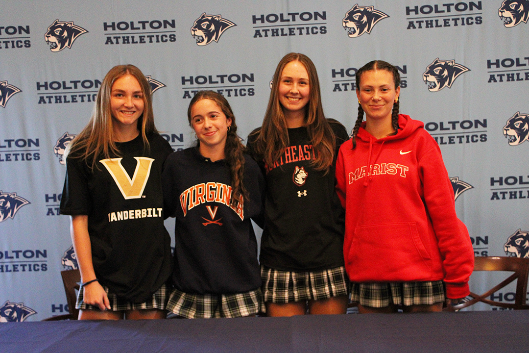 Four Holton Athletes Commit on Fall Signing Day | Posts Detail
