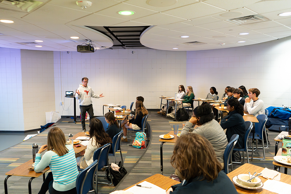 Students Receive Suicide Prevention Training | USM News