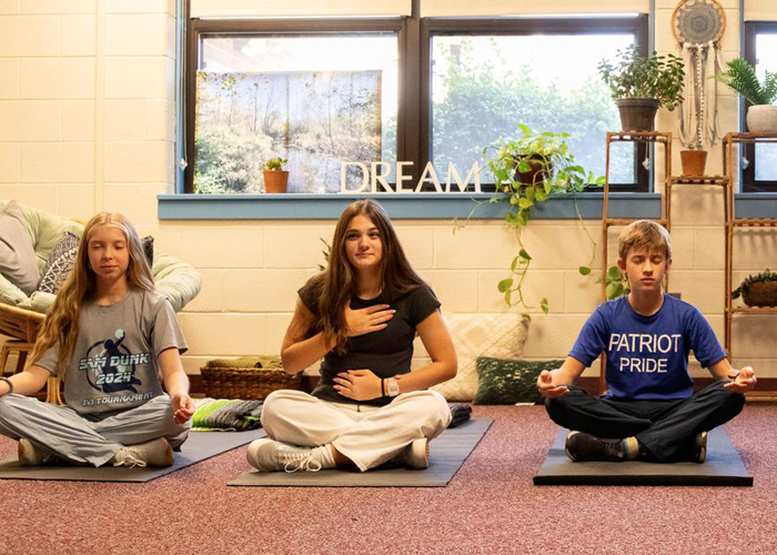 3 Simple Ways to Practice Mindfulness at Home with Your Child | Indy ...