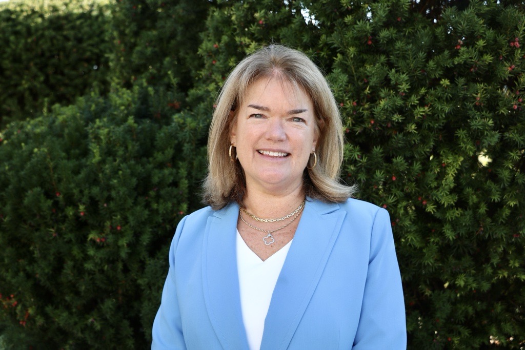 Lisa Butler ’82 - Foundation Leadership & Passion for Volunteering ...