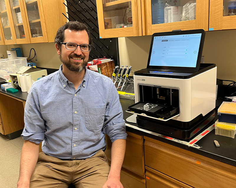 A Sequence of Events Leads to Genetic Sequencer | The Loomis Chaffee School