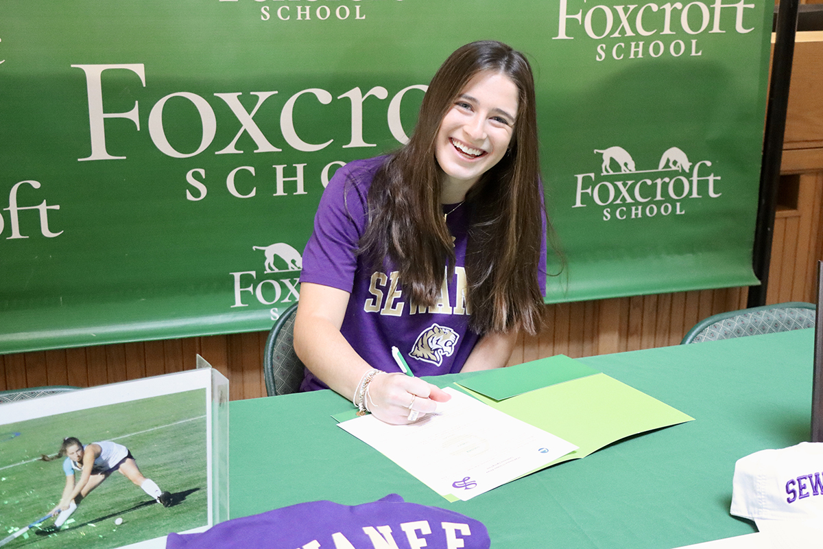 Senior Patty A. Signs On to Play Field Hockey at Sewanee | Posts Details