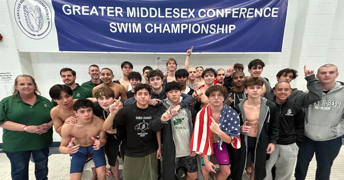 Saint Joe's Swimming Dominates GMCs, Wins First Title Since 2020 ...