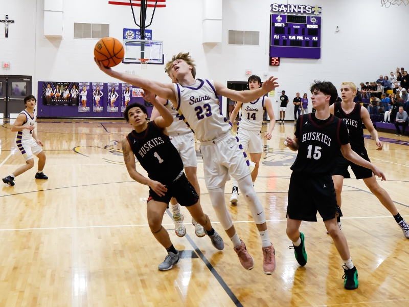 Varsity Boys' Basketball Topples Hamilton to Advance to Open Quarters ...