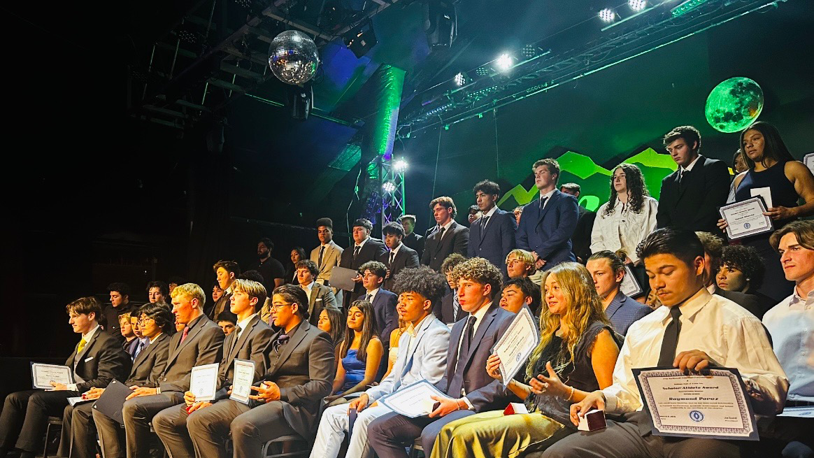 Six Viewpoint Varsity Football Team Players Recognized as Outstanding ...