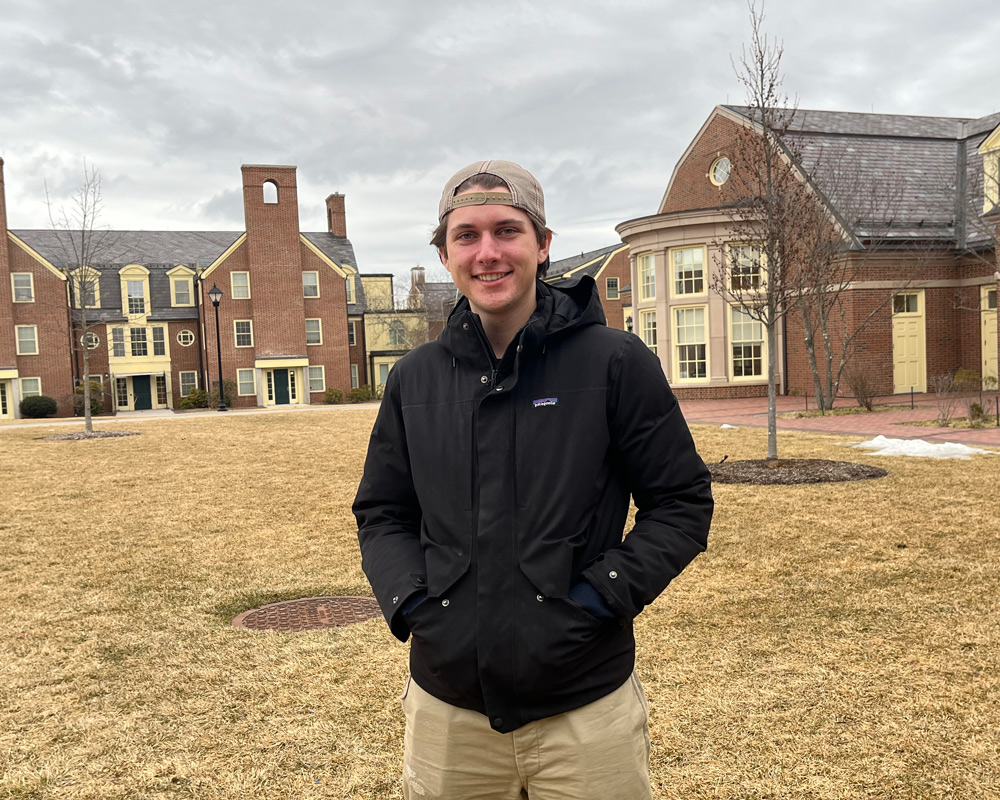 Eli Krasnoff | The Loomis Chaffee School