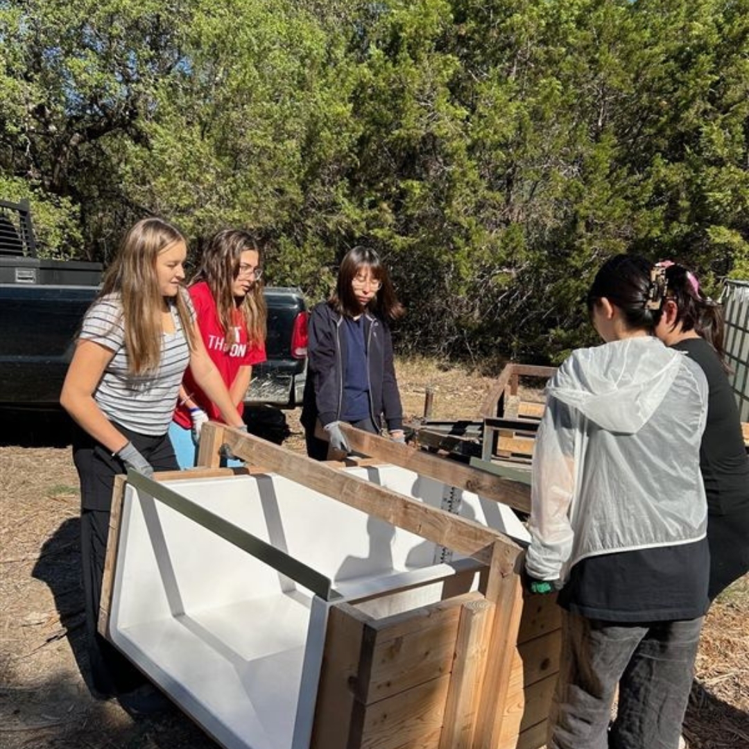 Teamwork Makes the Flume Work | News Details
