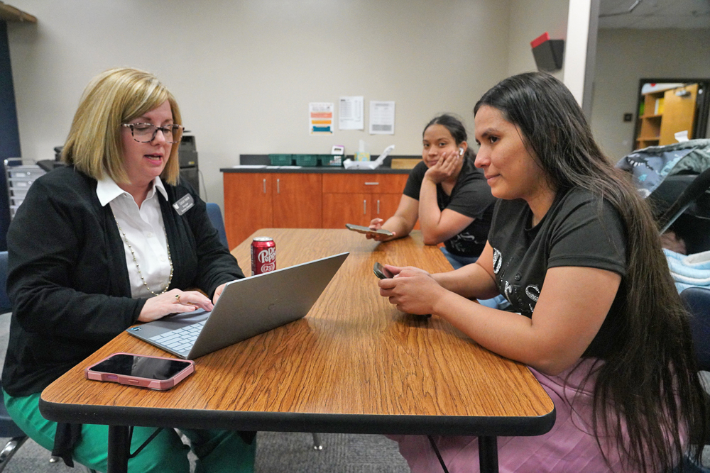 Boevers Helps Families With Annual Student Update | Campus Life Details