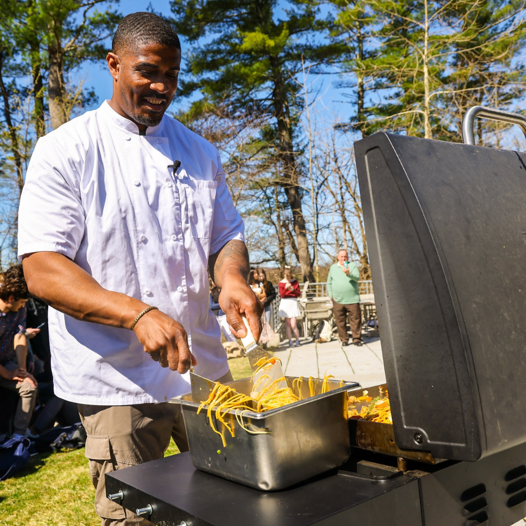 Chef Shawn Returns to Campus to Inspire Students—and Feed Them ...