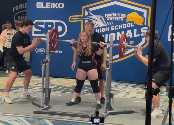 Alice Gardner '26 Earned 3rd at National Powerlifting Competition | USM ...
