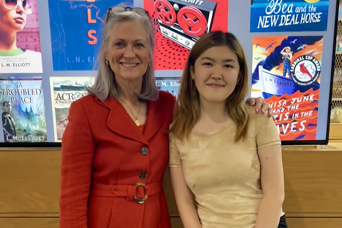 Historical Fiction Author L.M. Elliott Visits Foxcroft | Posts Details