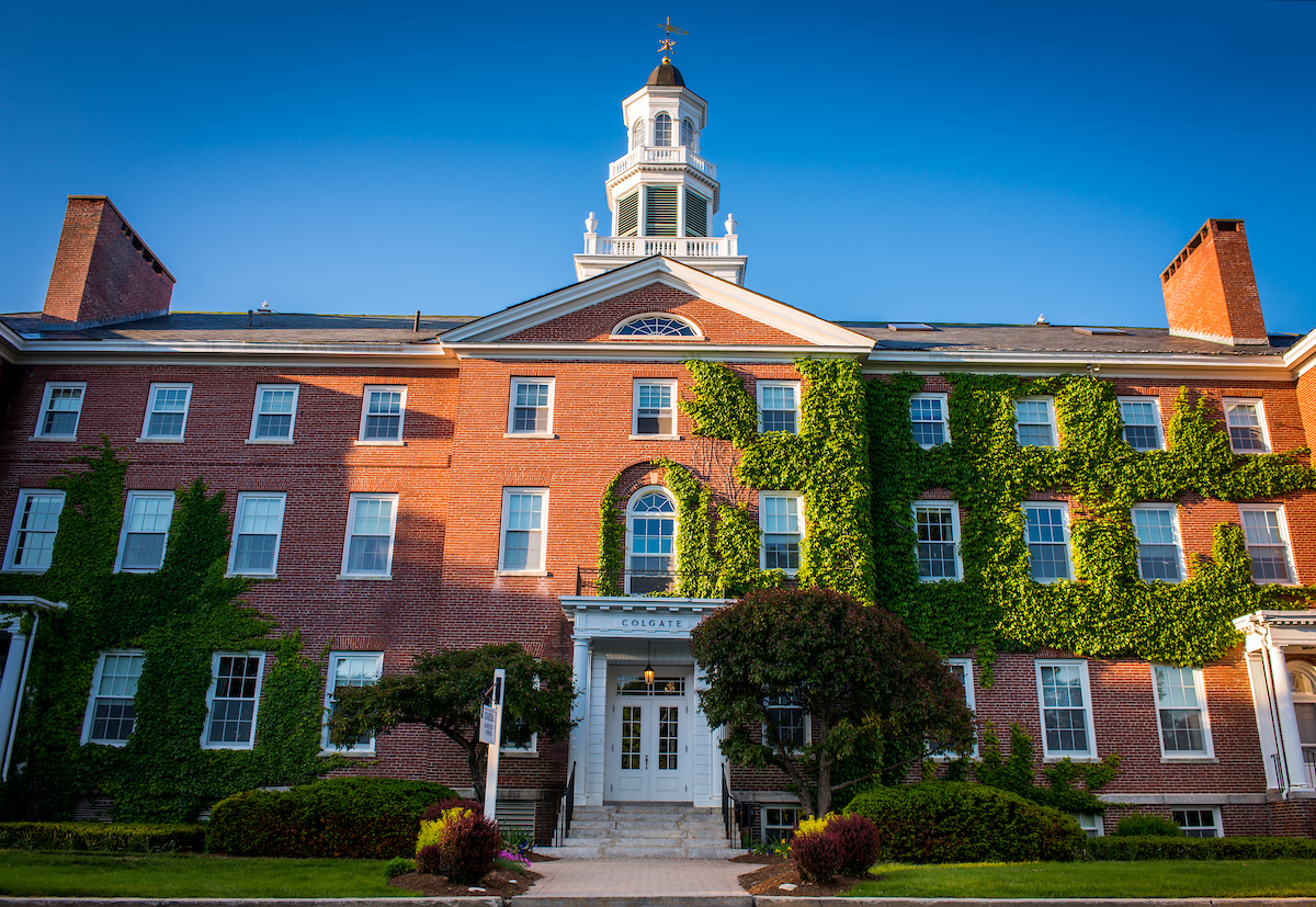 Colby-Sawyer announces spring 2025 dean's list | News Details