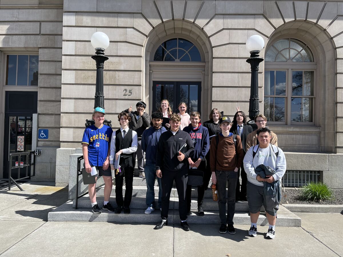 Ike Students Excel in Mock Supreme Court Simulation | Post Details