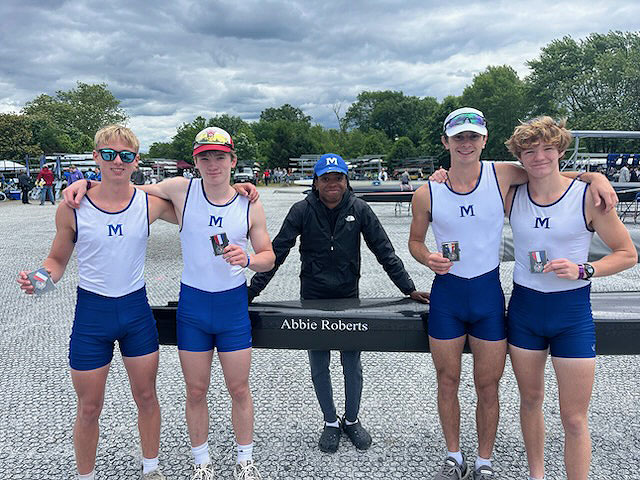 Rowers Race to Silver Medal at SRAA Nationals | News Details