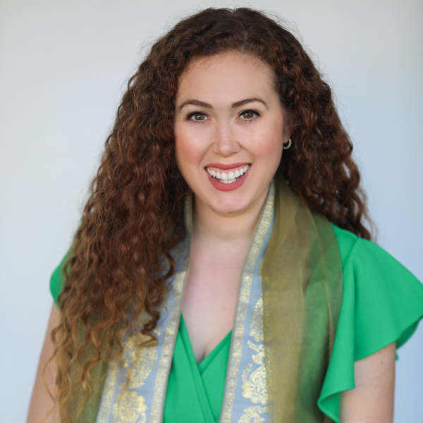 Community Spotlight: Cantor Aliya Stuart | Post Details
