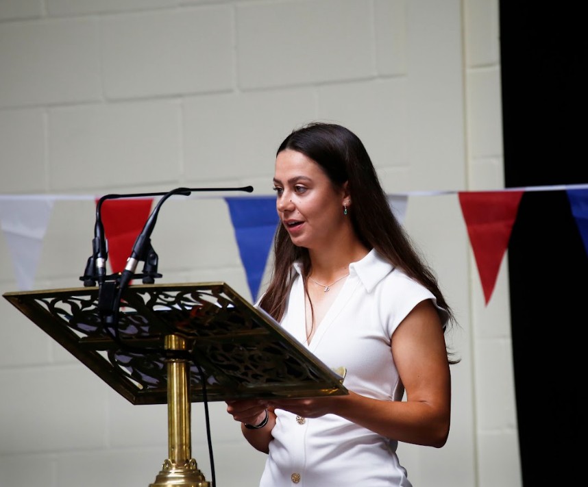 Teeing Up Inspiration - Pro Golfer Rebecca Earl Returns as Prep Speech ...