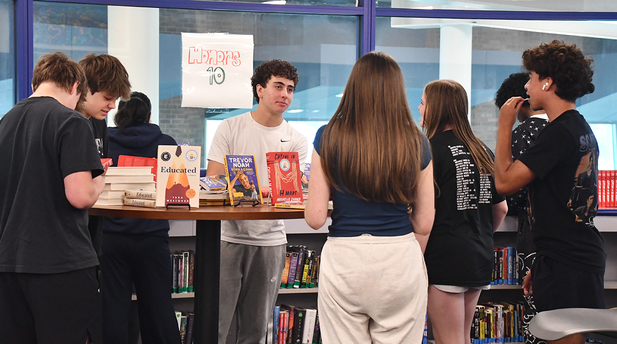 BHS Kicks Off Summer Reading | Posts Details/Default Board Post Page