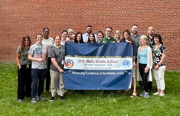 Wells Middle School Named Middle School to Watch | News Details